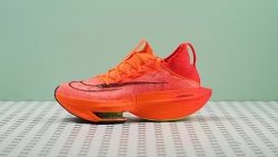 Cut in half: Nike Alphafly 2 Review | RunRepeat