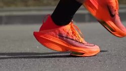 Cut in half: Nike Alphafly 2 Review | RunRepeat