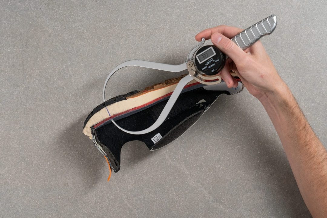 Cut in half: Salomon Outpulse Review | RunRepeat