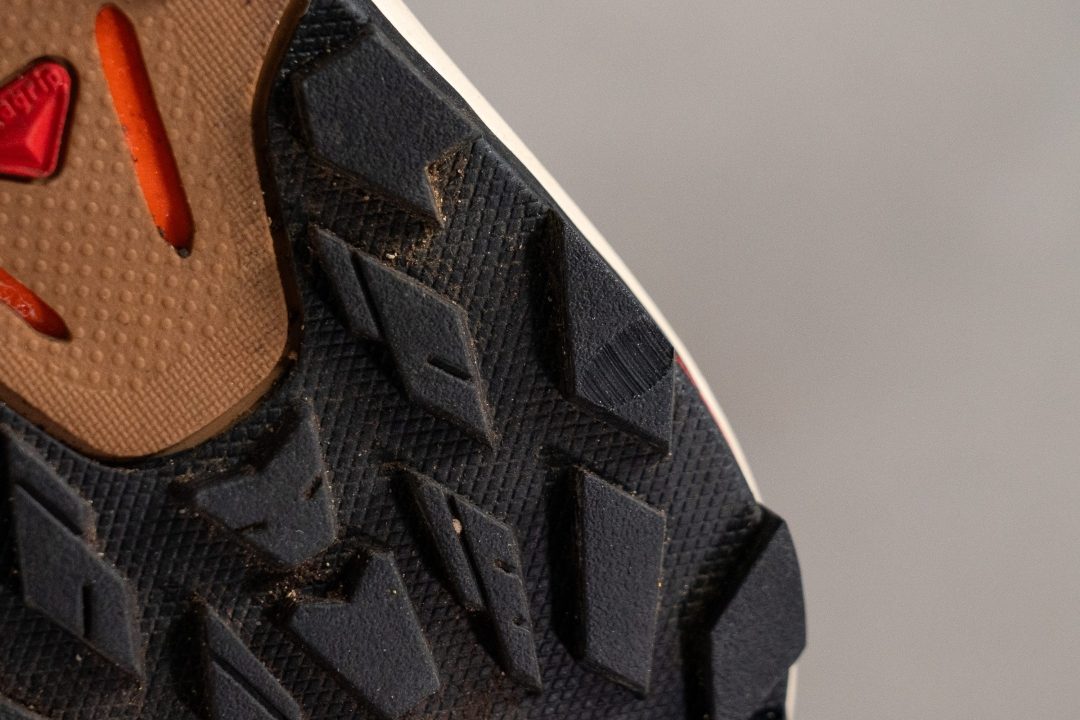 Cut in half: Salomon Outpulse Review | RunRepeat