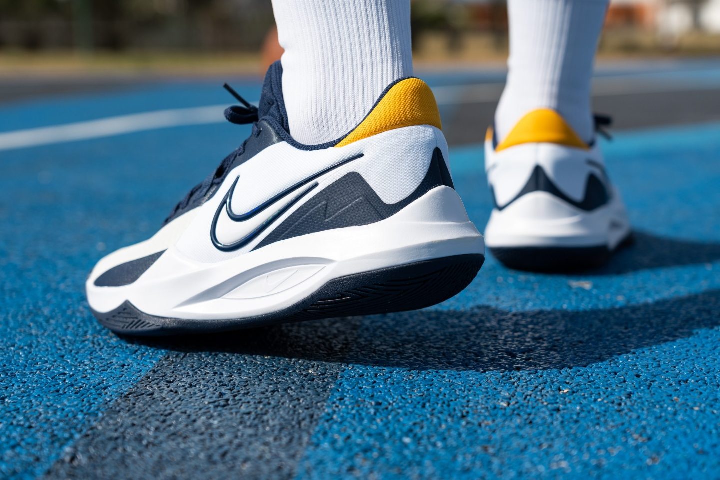 Cut in half: Nike Precision 6 Review | RunRepeat