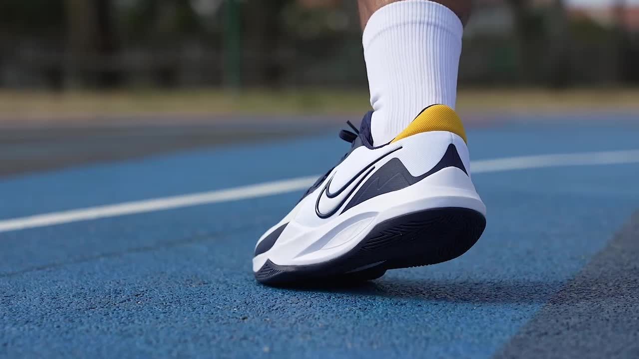 Nike Precision 6 Review, Facts, Comparison | RunRepeat