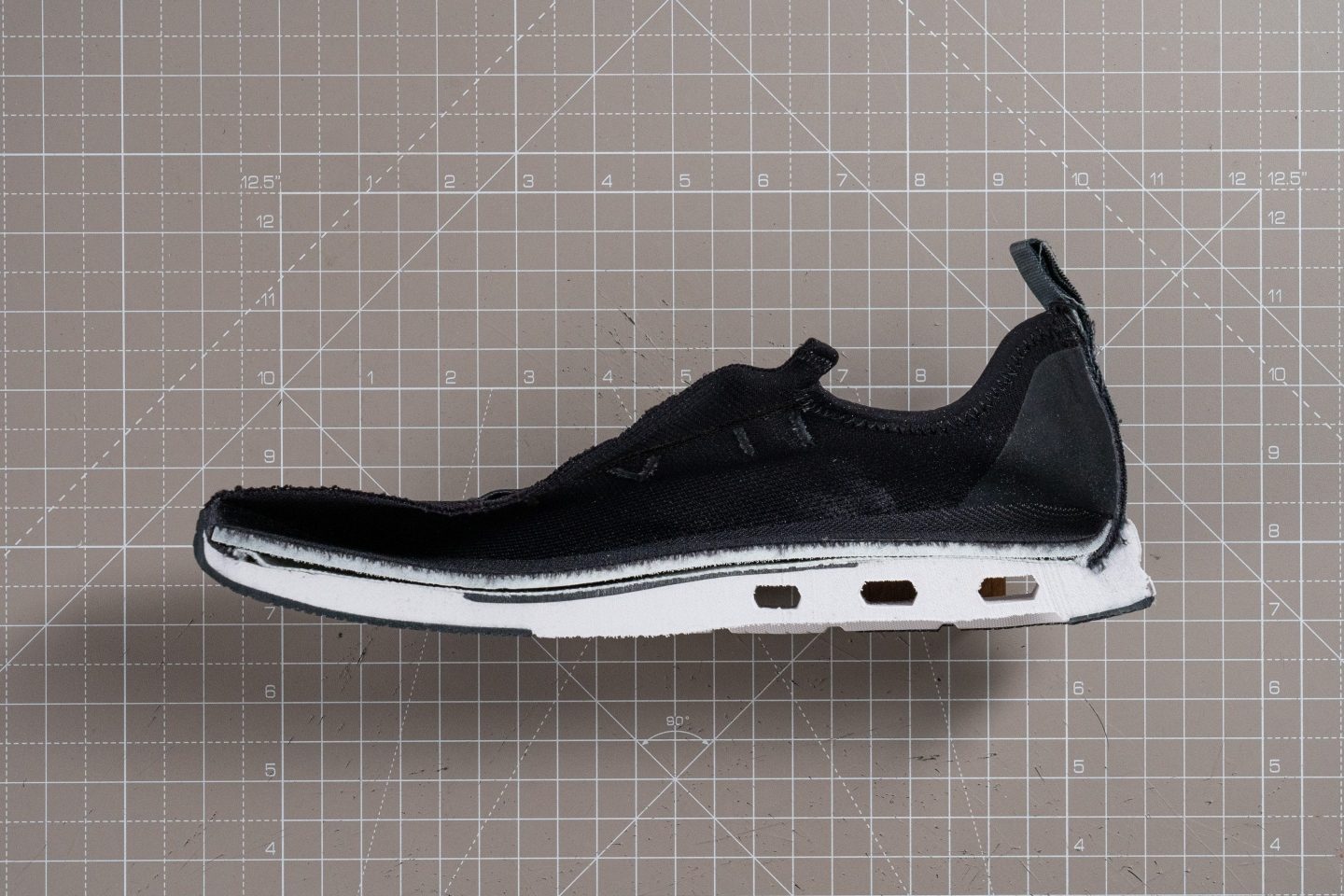 Cut in half: On Cloudeasy Review | RunRepeat