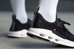 Cut in half: On Cloudeasy Review | RunRepeat