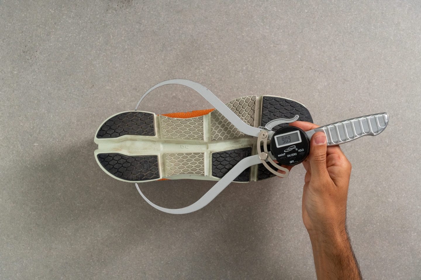 Cut in half: On Cloudgo Review | RunRepeat