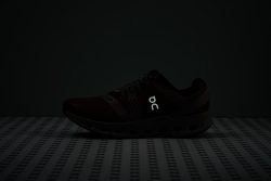 Cut in half: On Cloudgo Review | RunRepeat