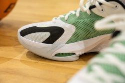 Cut in half: Nike Zoom Freak 4 Review | RunRepeat