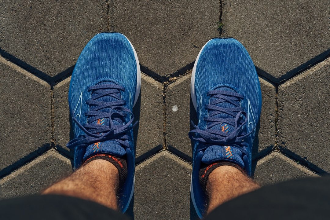 Cut in half: Mizuno Wave Rider 26 Review | RunRepeat