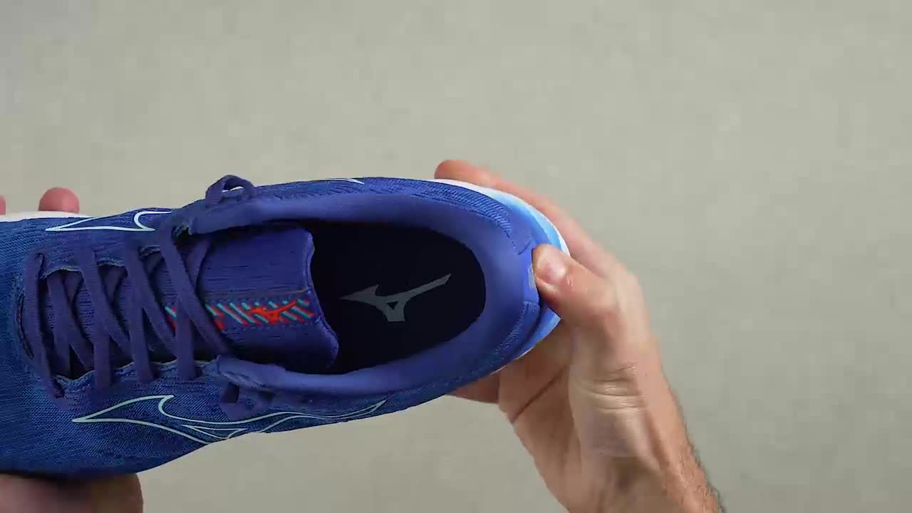 Mizuno Wave Rider 26 Review, Facts, Comparison | RunRepeat