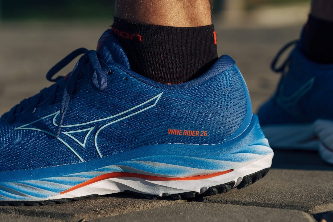 Cut in half: Mizuno Wave Rider 26 Review (2023) | RunRepeat