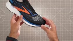 Cut in half: Brooks Trace 2 Review | RunRepeat
