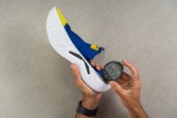 Cut in half: Under Armour Curry Flow 10 Review | RunRepeat