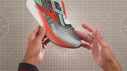 Cut in half: Brooks Hyperion Max Review | RunRepeat