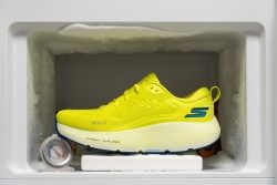 Cut in half: Skechers GO RUN Max Road 6 Review | RunRepeat
