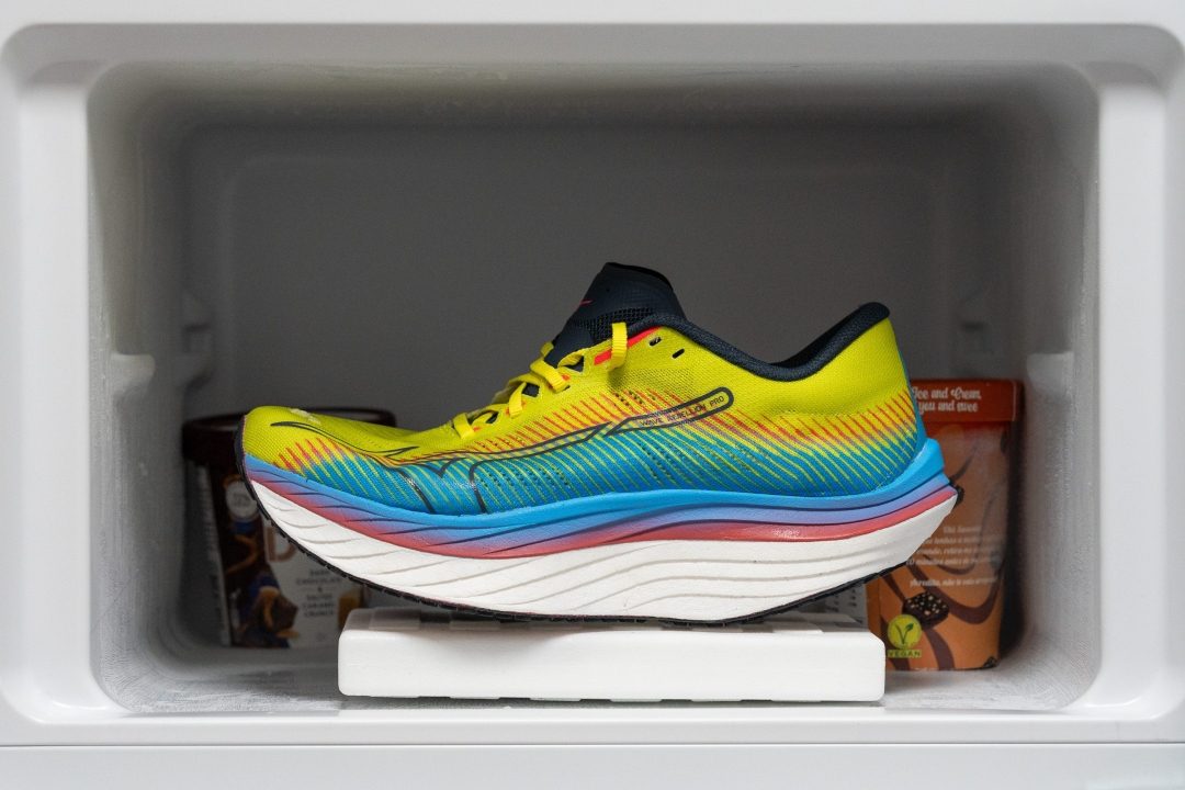 Cut in half: Mizuno Wave Rebellion Pro Review | RunRepeat