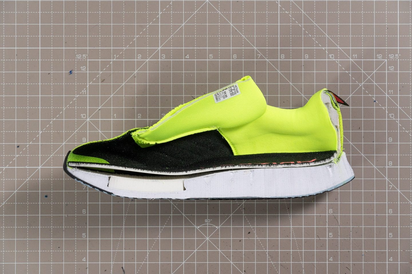 Cut in half: Adidas Adizero SL Review | RunRepeat