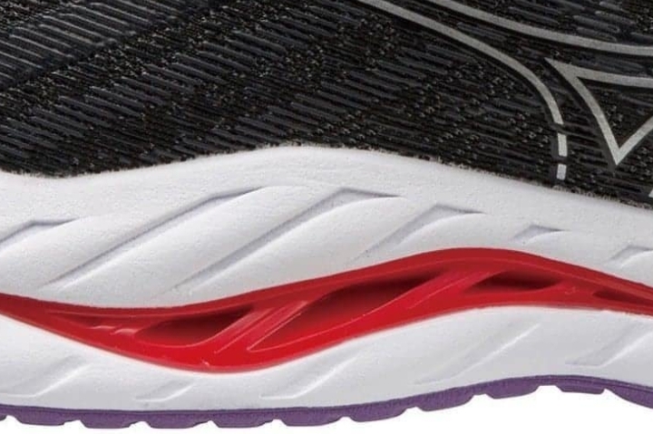 Mizuno Wave Inspire 19 Review, Facts, Comparison | RunRepeat