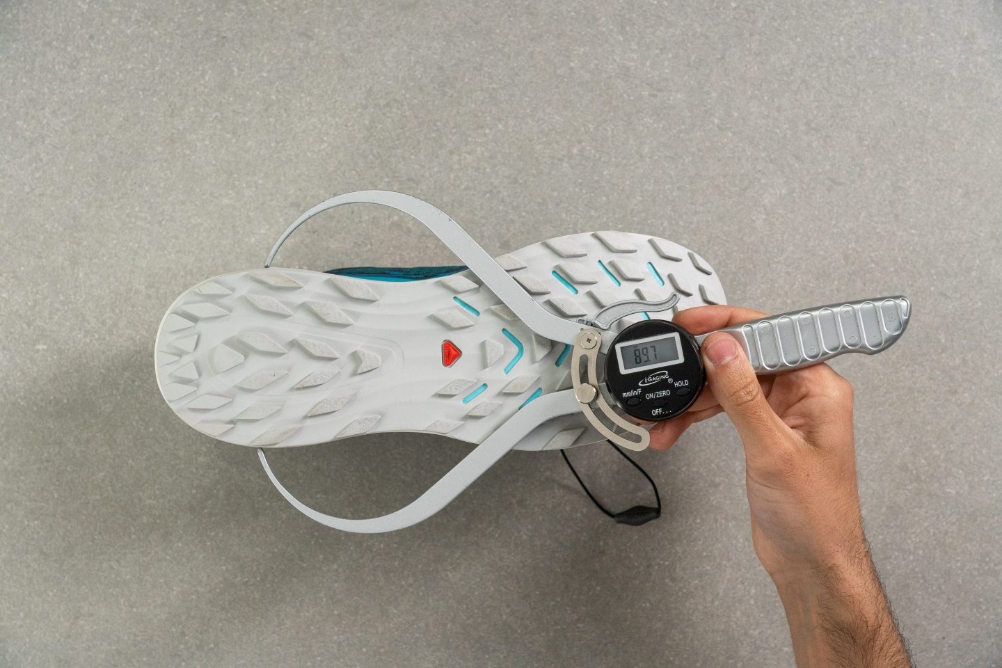 Cut in half: Salomon Ultra Glide 2 Review | RunRepeat