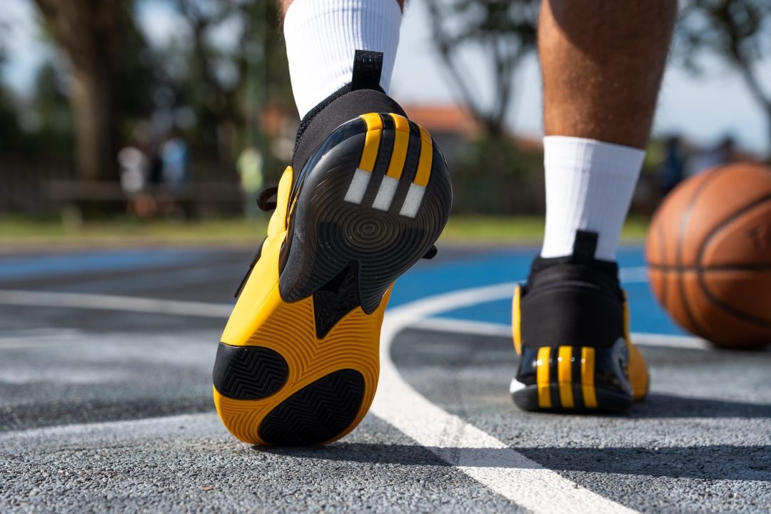 Cut in half: Adidas Harden Vol. 7 Review | RunRepeat