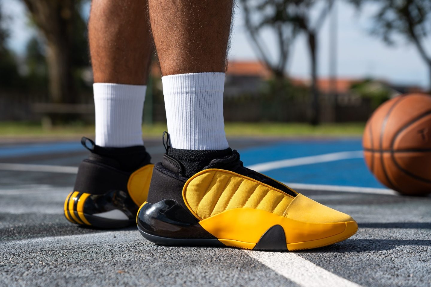 Cut in half: Adidas Harden Vol. 7 Review | RunRepeat