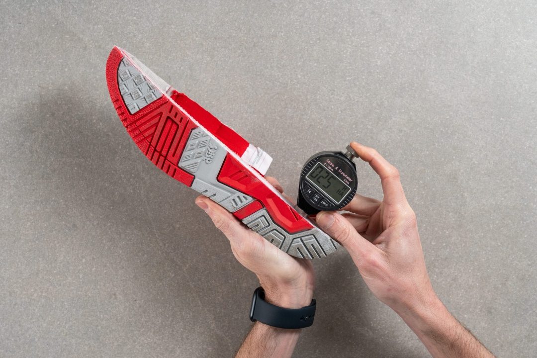 Cut in half: Asics EX89 Review | RunRepeat