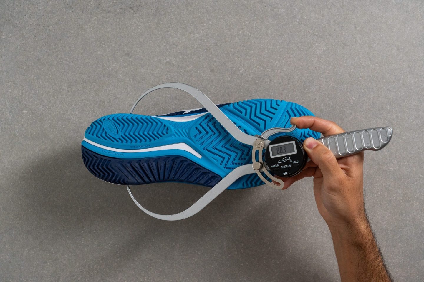 Cut in half: ASICS Gel Resolution 9 Review | RunRepeat