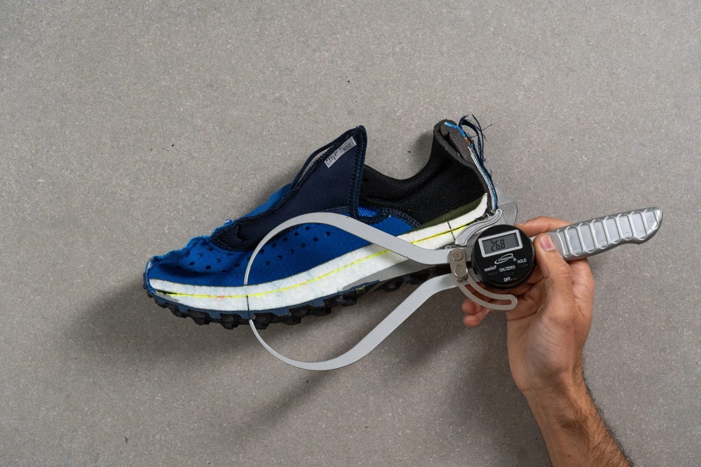 Cut in half: Saucony Xodus Ultra 2 Review | RunRepeat