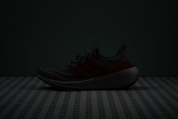 Cut in half: Adidas Ultraboost Light Review | RunRepeat