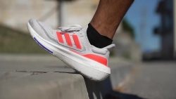 Cut in half: Adidas Ultraboost Light Review | RunRepeat
