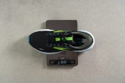 7 Best Running Shoes For Overpronation in 2024 | RunRepeat