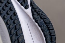 Cortadas por la mitad: Análisis y review de las Nike Vomero 17 (2024) | RunRepeat