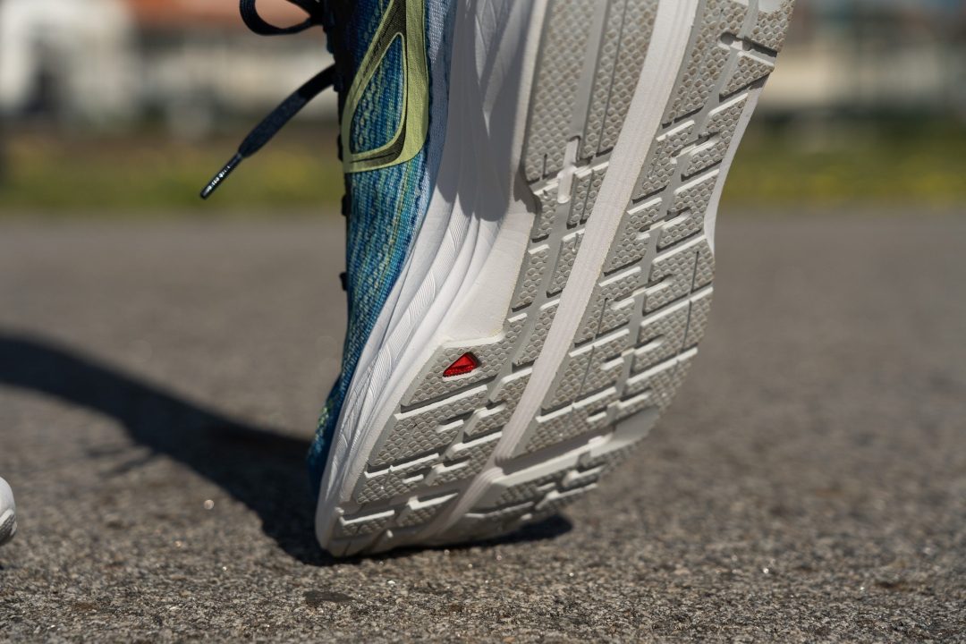 Cut in half: Salomon Aero Glide Review (2024) | RunRepeat