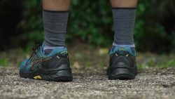 Cut in half: ASICS Gel Venture 9 Review | RunRepeat