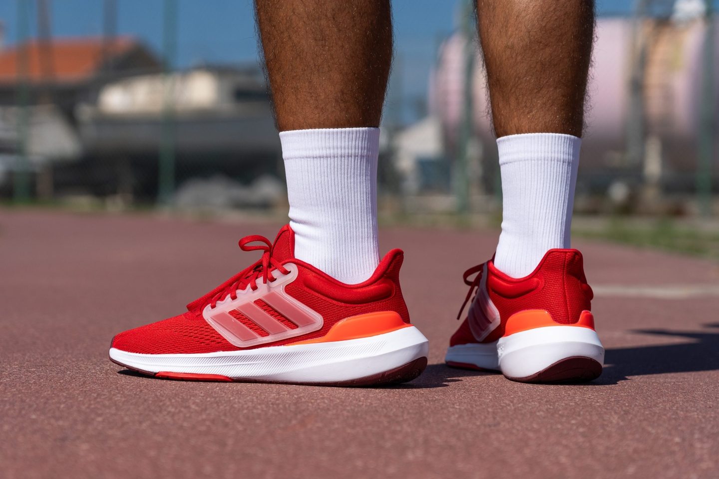 Cut in half: Adidas Ultrabounce Review | RunRepeat