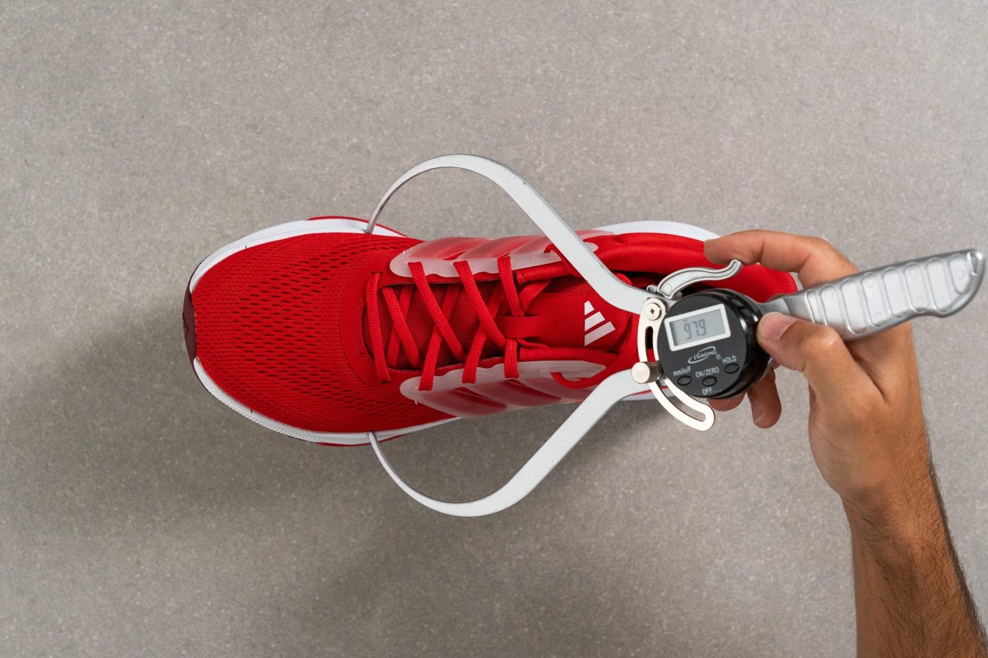 Cut in half: Adidas Ultrabounce Review (2023) | RunRepeat