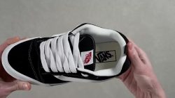 Cut in half: Vans Knu Skool Review (2024) | RunRepeat