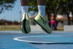 Cut in half: Nike Sabrina 1 Review | RunRepeat