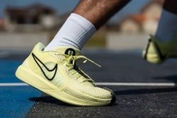 Cut in half: Nike Sabrina 1 Review | RunRepeat