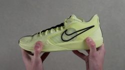 Cut in half: Nike Sabrina 1 Review | RunRepeat