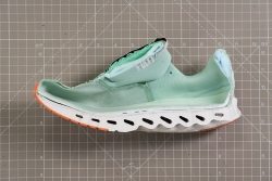 Cut in half: On Cloudsurfer 7 Review | RunRepeat