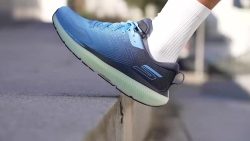 Cut in half: Skechers GO RUN Ride 11 Review (2024) | RunRepeat