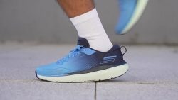 Cut in half: Skechers GO RUN Ride 11 Review (2024) | RunRepeat