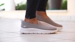 Cut in half: Skechers GO WALK Flex Review | RunRepeat