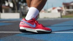 Cut in half: Nike Ja 1 Review | RunRepeat