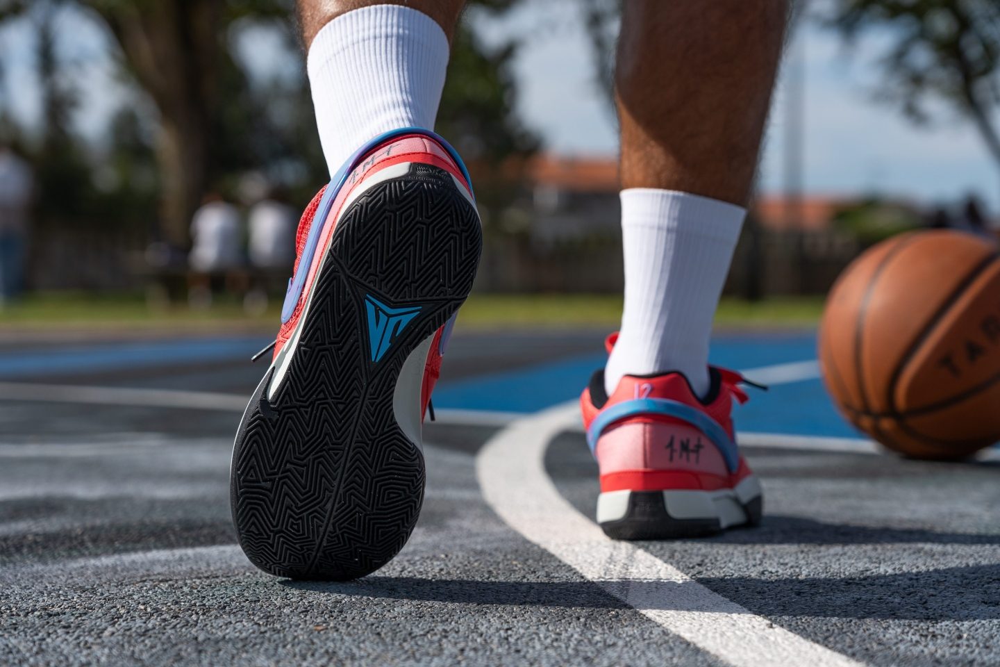 Cut in half: Nike Ja 1 Review (2023) | RunRepeat