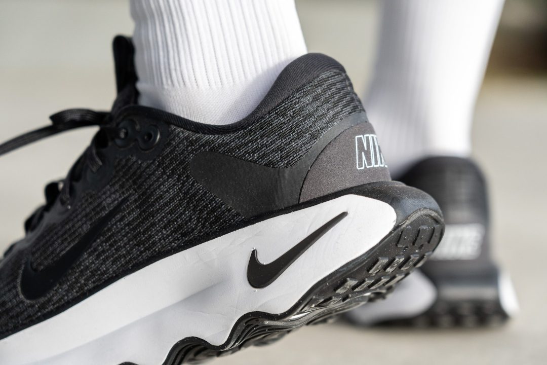 Cut in half: Nike Motiva Review | RunRepeat