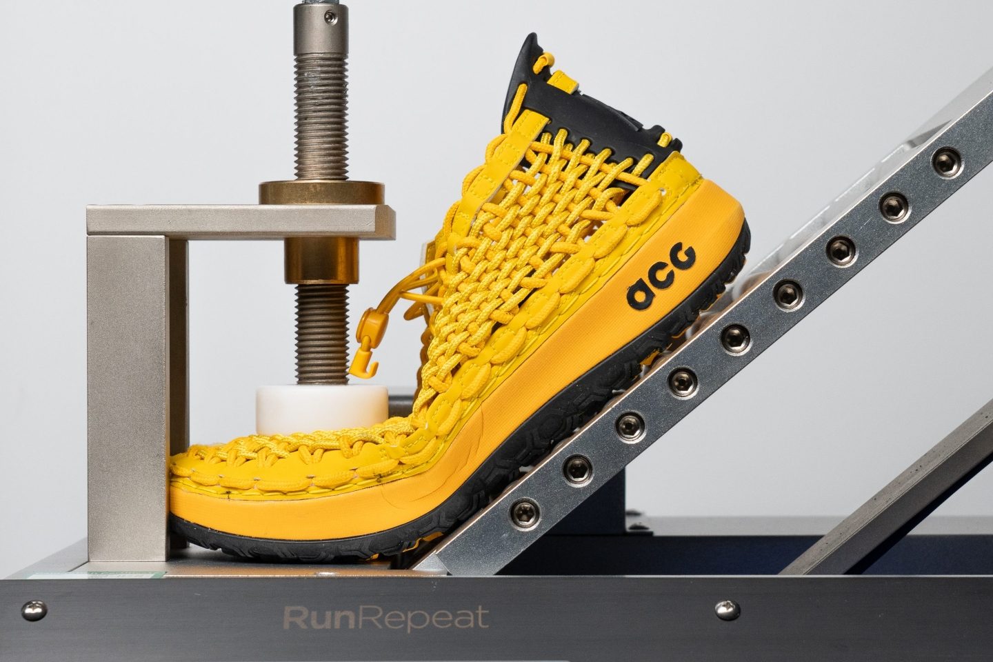 Cut in half: Nike ACG Watercat+ Review | RunRepeat