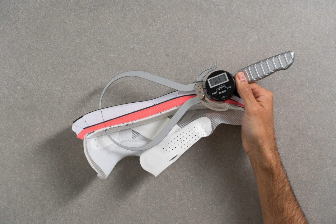 Cut in half: ASICS Magic Speed 3 Review | RunRepeat