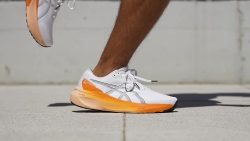 Cut in half: ASICS Gel Kayano 30 Review | RunRepeat