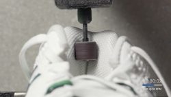 Cut in half: ASICS Gel Resolution 9 Clay Review | RunRepeat